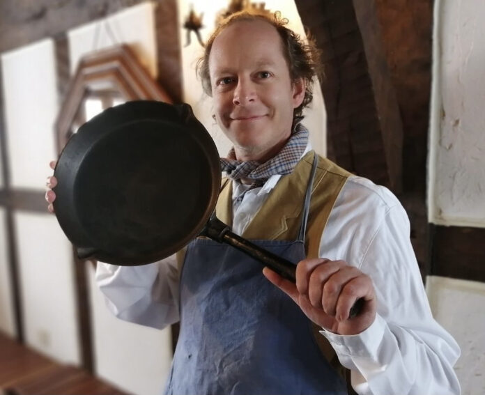 Best cast iron skillets for both new and experienced cast-iron cooks.